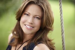 Kelly Minter - Invubu